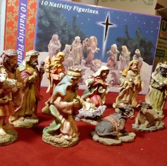 Midwestern Home | Holiday | Vintage Piece Midwestern Home Nativity ...